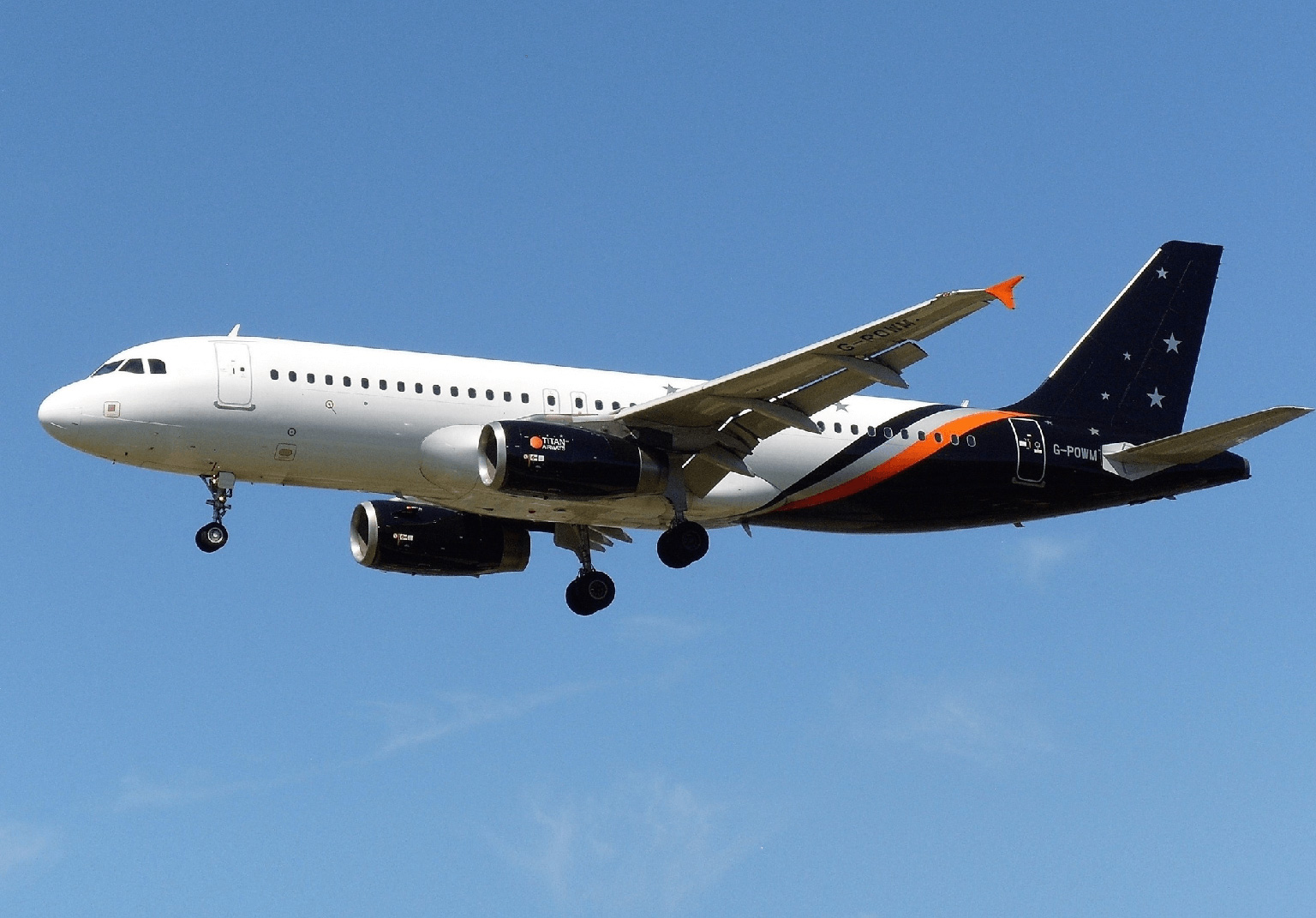 Airbus A320-233 - Titan Airways