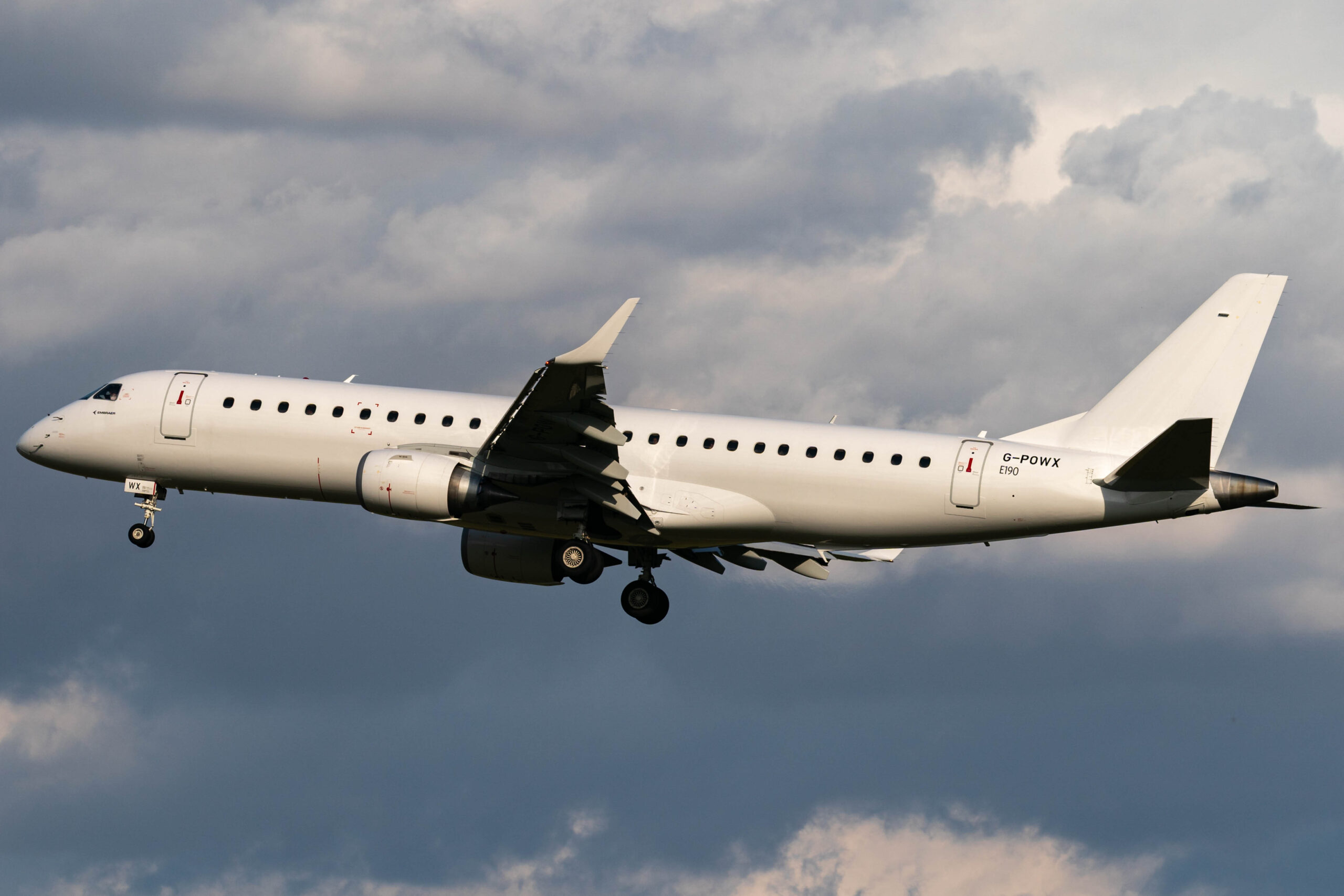 Introducing Titan Airways Embraer E190 LR regional jet - Titan Airways