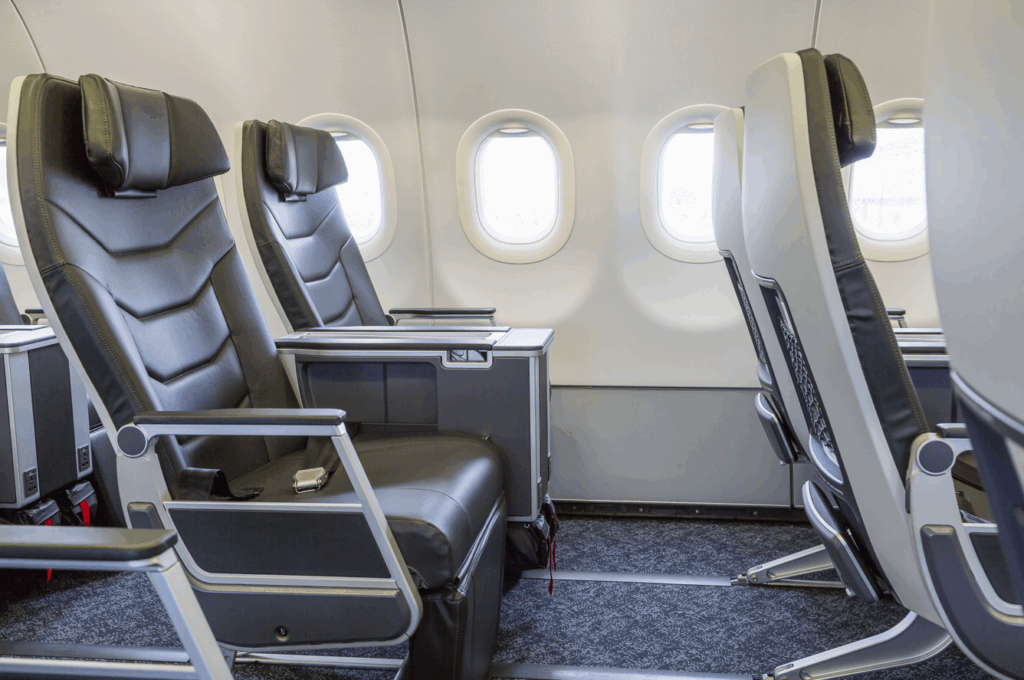 Titan Airways Launch Airbus A320 split class - Titan Airways